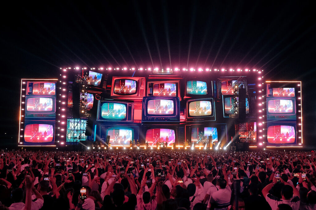 AUC 2025 | Amr Diab Official Website